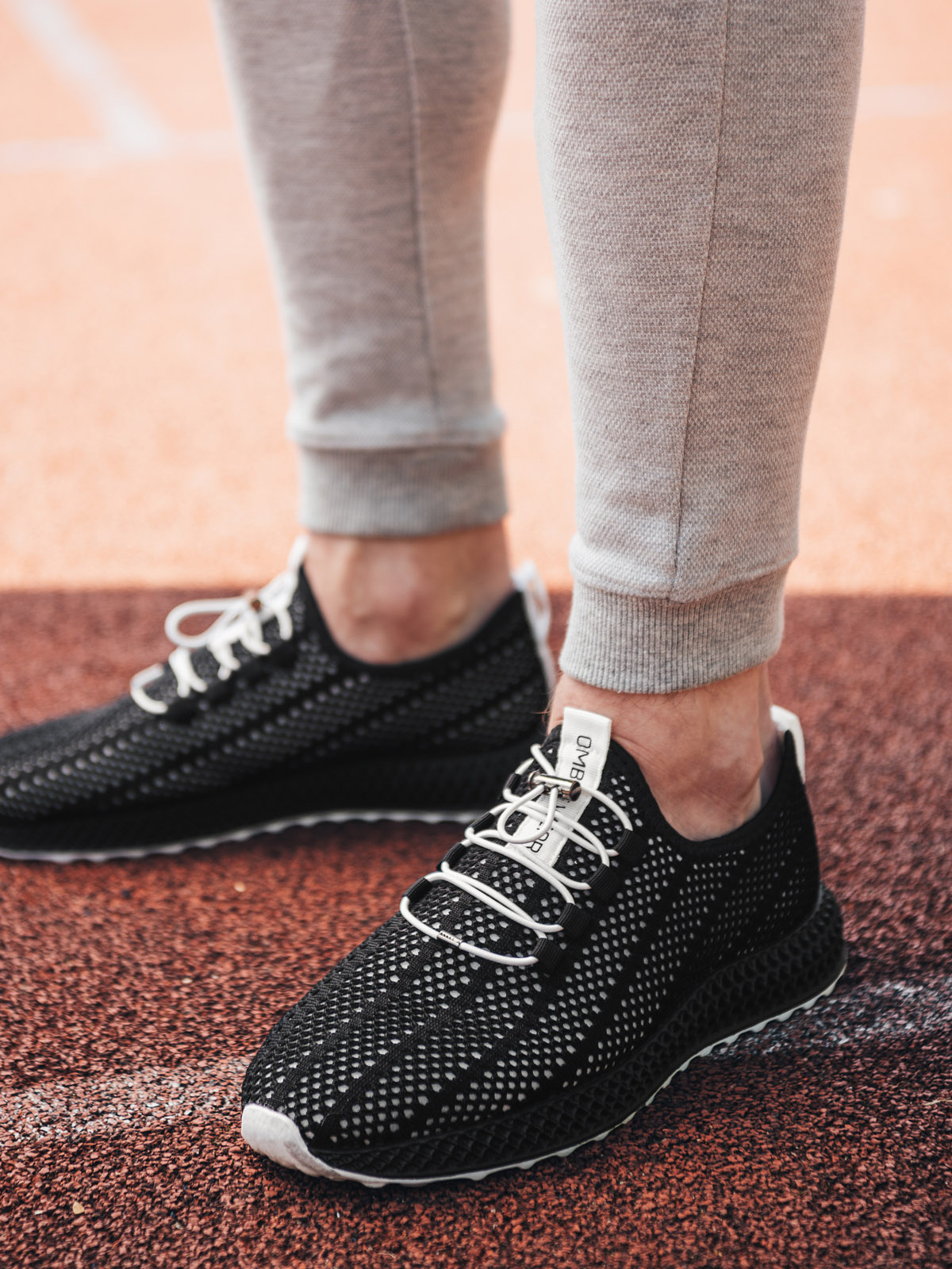 Men's mesh sneakers shoes - black V8 OM-FOKS-0117 | MODONE wholesale ...